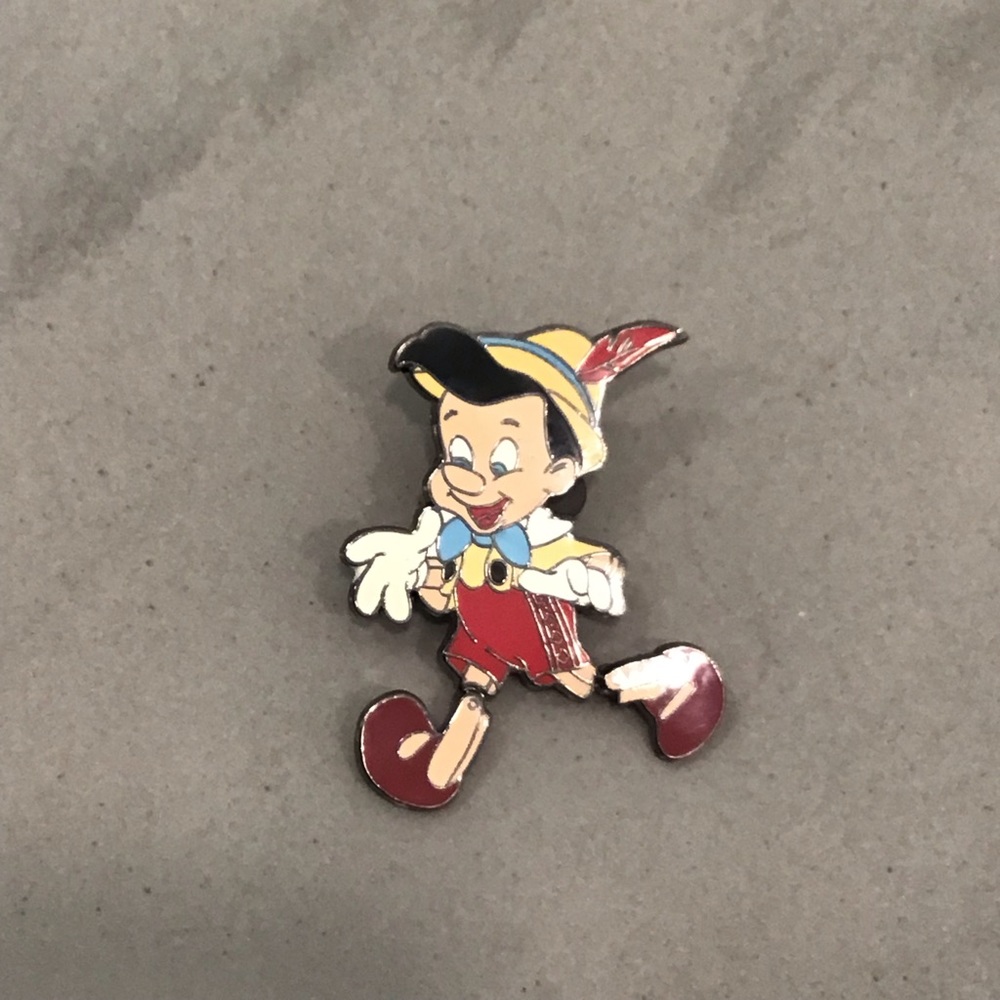 Disney Pinocchio Pin With Swinging Legs - Gem